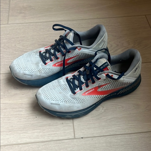 Brooks | Shoes | Brooks Mens Running Shoes White And Blue | Poshmark
